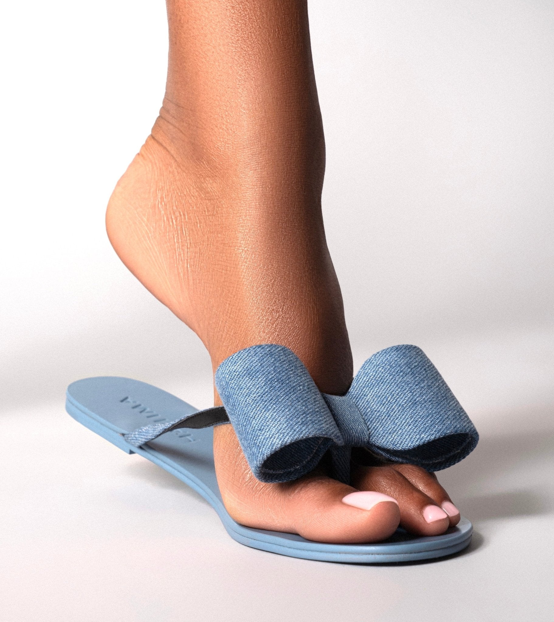 DENIM FLIP FLOP – AMINAH ABDUL JILLIL