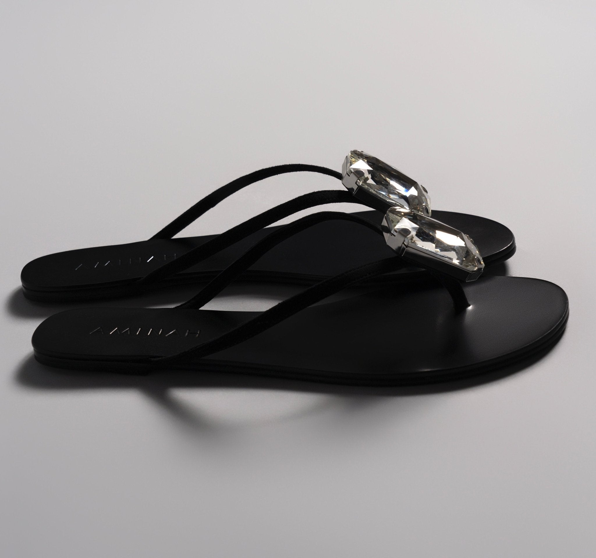 SOLARA FLIP FLOP – AMINAH ABDUL JILLIL