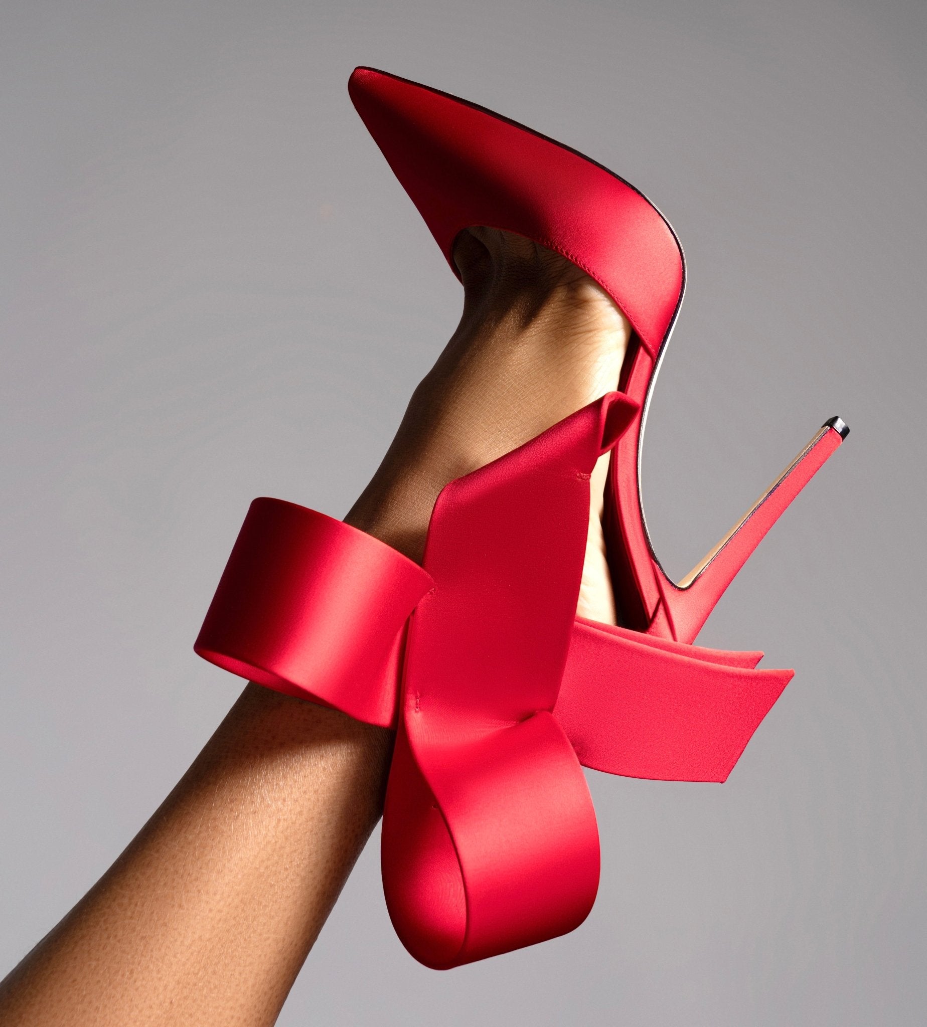 BOW PUMP – AMINAH ABDUL JILLIL